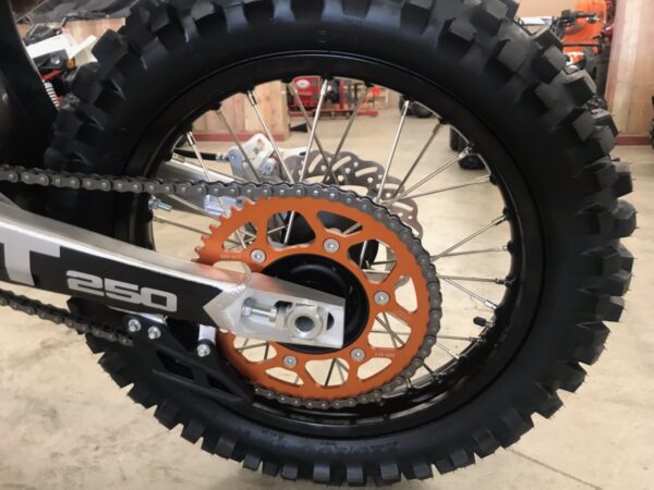 KAYO KT 250 2-Stroke Dirtbike | M & M Motorsports